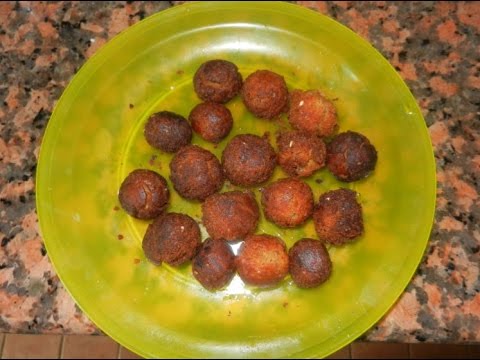 Caverry Amma & Vidya Recipe - Vella Cheedai - YouTube