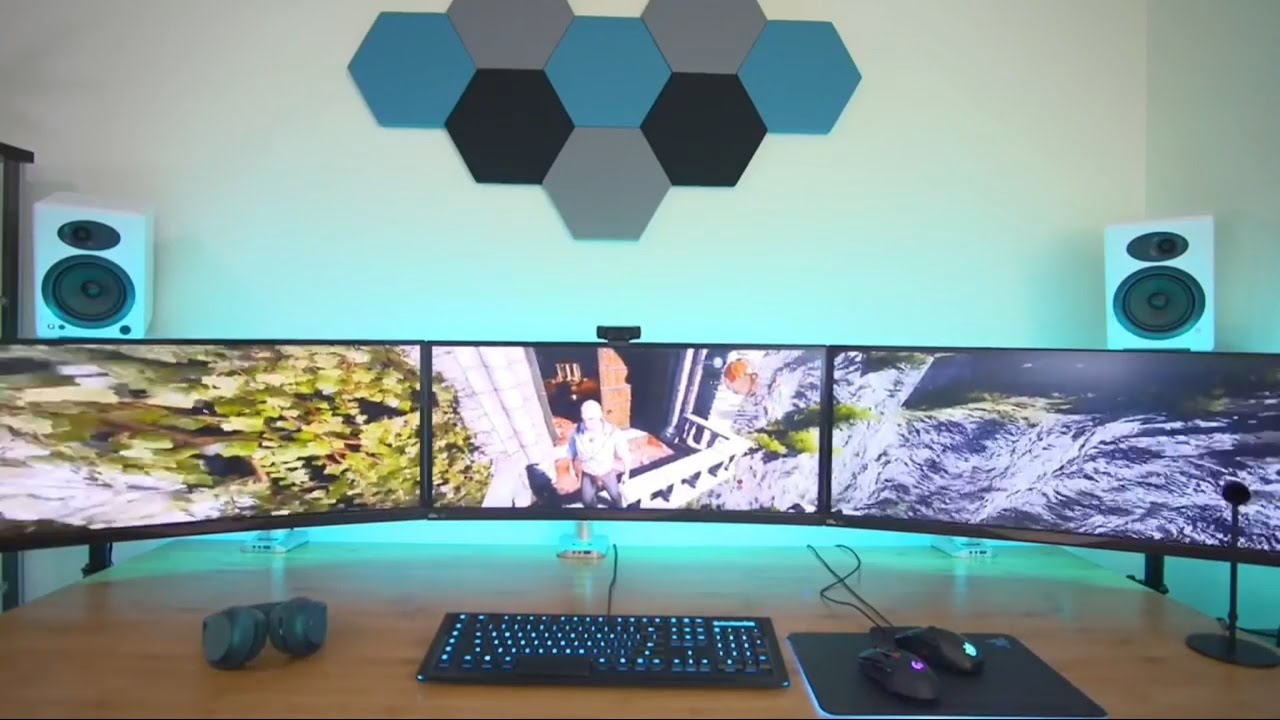 Top 5 Youtuber Gaming Setups - YouTube
