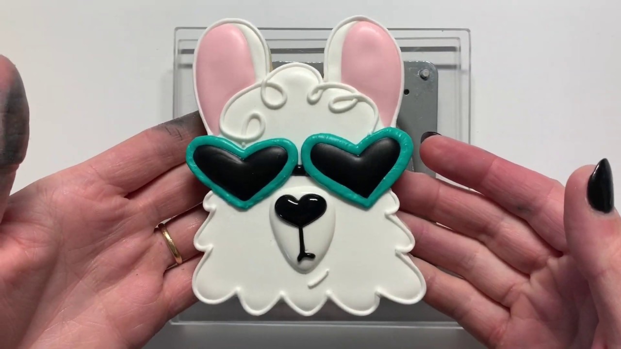 How To Make a Llama Cookie - Royal Icing Sugar Cookie - YouTube