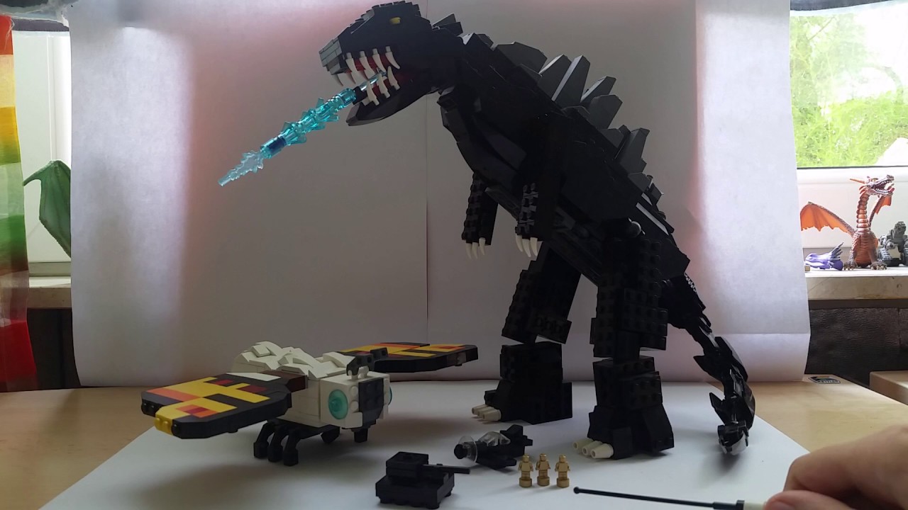 LEGO Godzilla und Mothra Mocs - YouTube