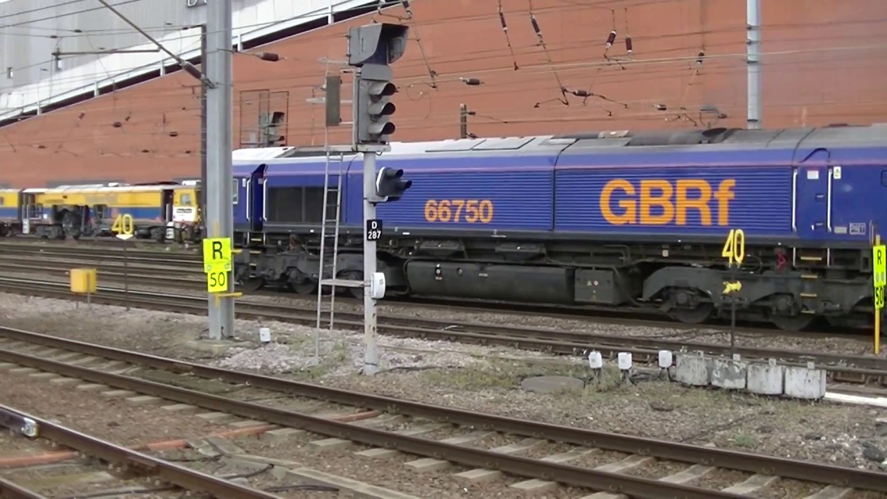GBRf 66750 Coal Train passing Doncaster - YouTube