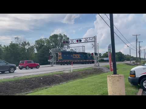 CSX 6414 Crosses Highway 41 in Evansville IN. - YouTube