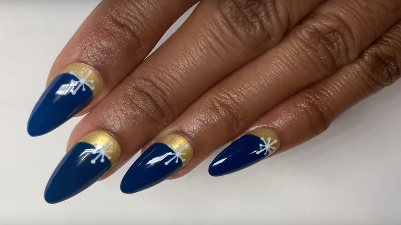 Easy Winter Matte Nail Art Design - YouTube