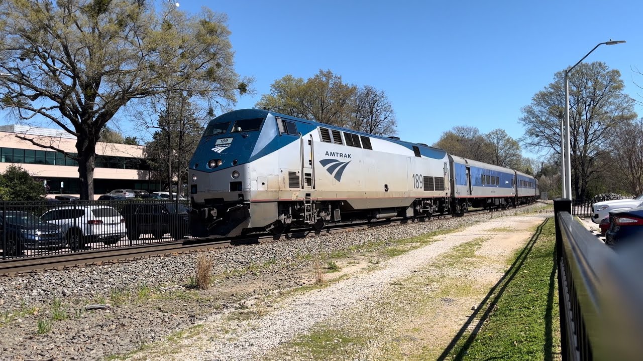 Amtrak 189 Leads P075 as it arrives to Cary NC - YouTube