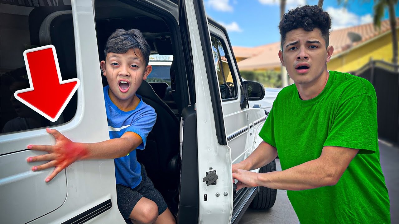 He SMASHED my Hand in the Door! - YouTube