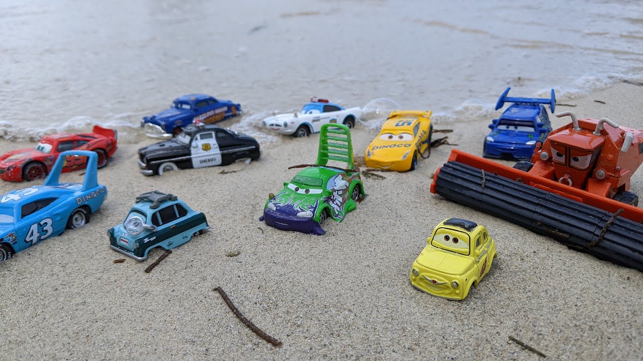 Looking for disney pixar cars on the beach : Lightning Mcqueen sheriff ...