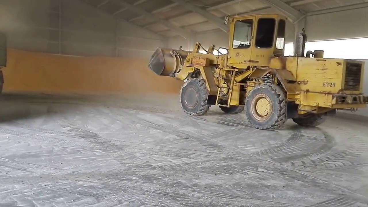 Bumar Fadroma L220 Kukorica rakodás - YouTube