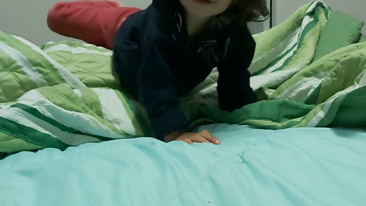 Baby Summer salt - bebé haciendo maromas - YouTube