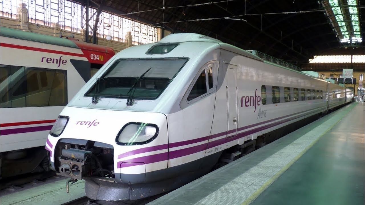 Renfe serie Civia, Renfe serie 490, Estación del Norte, Valencia ...
