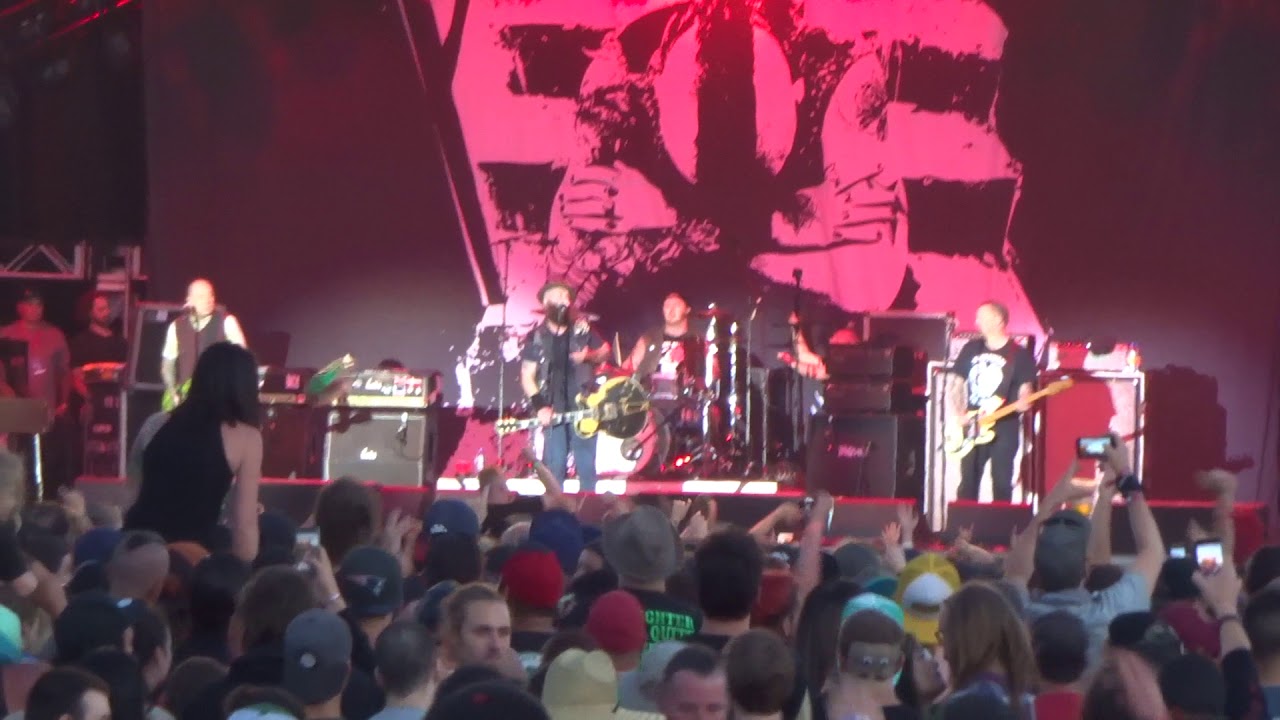 Rancid - Time Bomb (Rockfest 2018) - YouTube