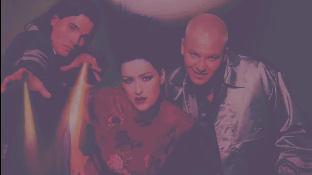 daze superhero lover karaoke menor - YouTube