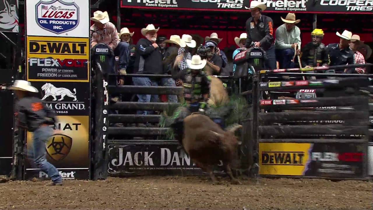 TOP RIDE JB Mauney rides Texicali for 90.25 points - YouTube