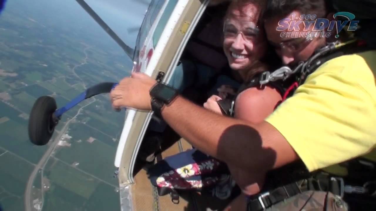 Alaria Jones's Tandem skydive! - YouTube