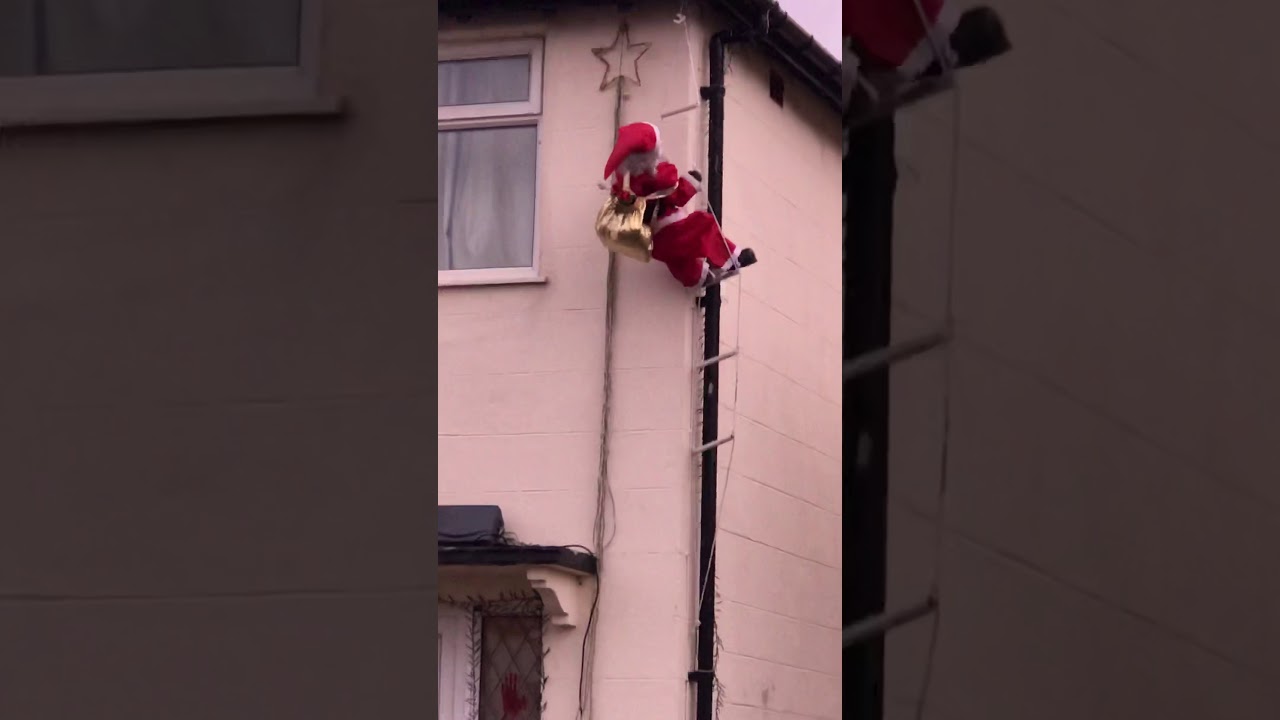 When Santa go stuck on his ladder.... - YouTube