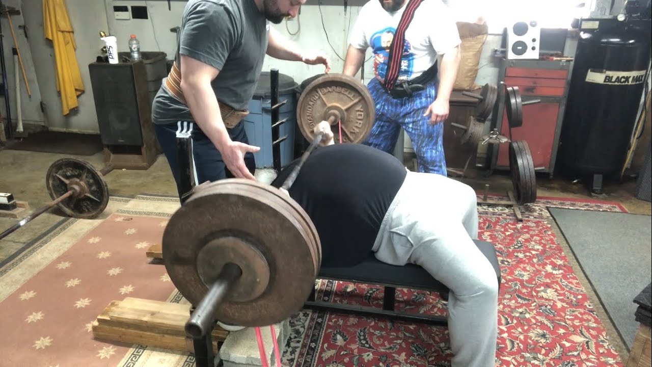 Doubled mini band bench press max. Additional 40 lbs of tension in the ...