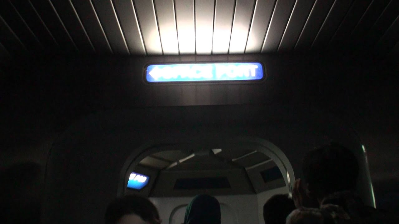 TDL : Queue line of Space Mountain. スペースマウンテンのキューライン - YouTube