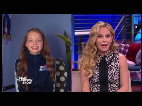 Sofia meeting the amazing Olympic champion Tara Lipinski on the Kelly Clarkson show.