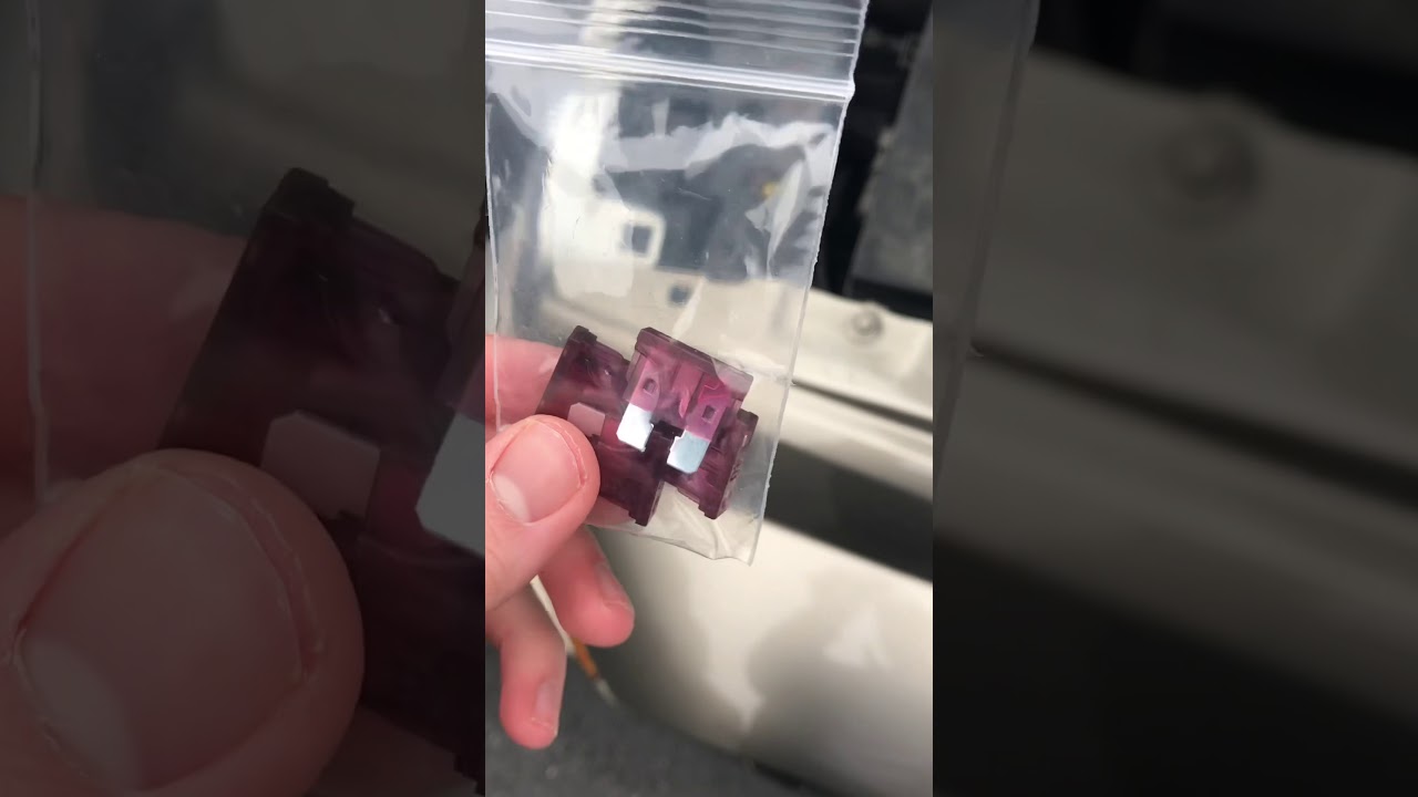 Subwoofer Fix EASY: Fuse Replacement - YouTube