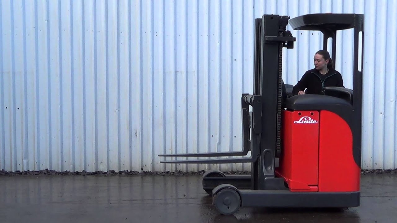 LINDE R14-03 REACH TRUCK. CONTAINER SPEC. LIFT HEIGHT 4695mm - YouTube