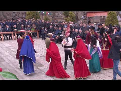 Kosa və Keçəl oyunu.