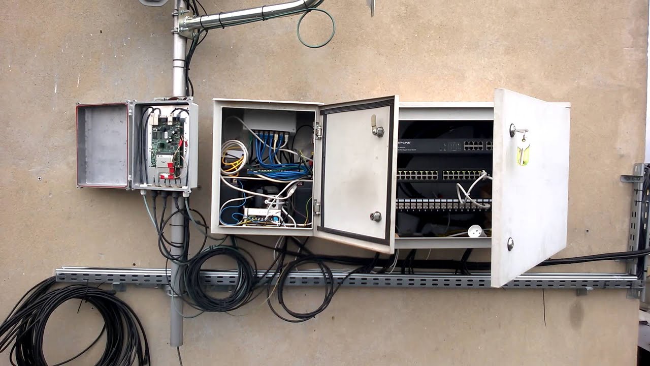 Nadajnik internetowy Mikrotik, Ubiquiti - YouTube