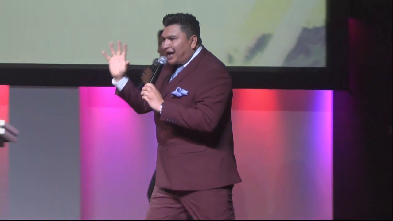 Evangelista Albert Escoto en INE Church - YouTube