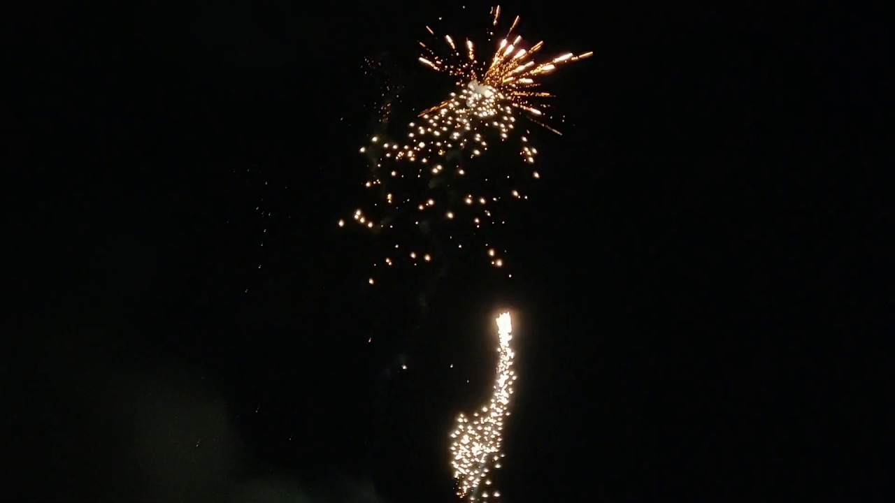 Iron Man 25 Shot 1.3G Firework Cake #EpicFireworks - YouTube