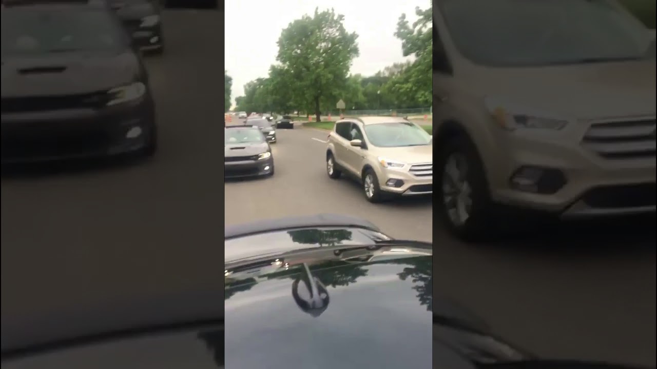 Cutting up in traffic - YouTube