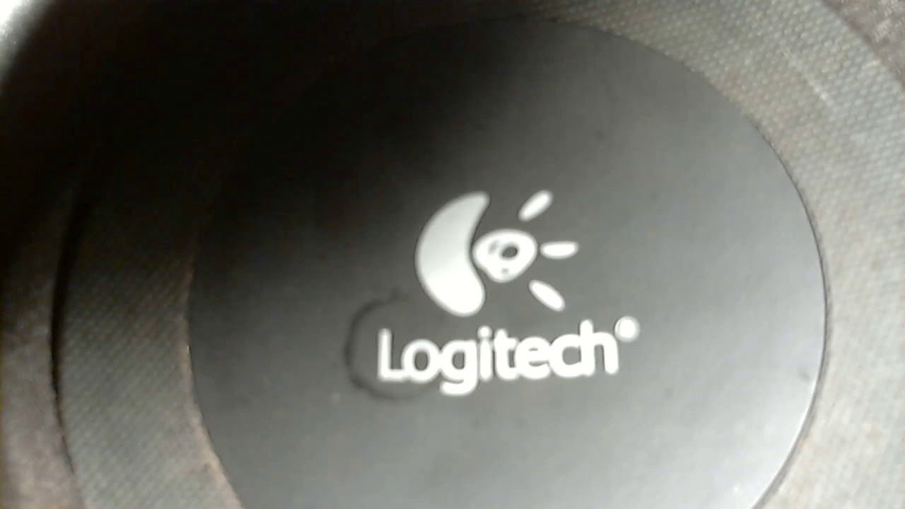 testing out a 8'' logitech subwoofer , insane flexing - YouTube