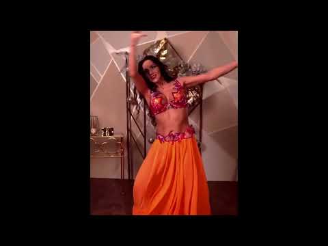 Hot Milf Dancing Sexy Dance 59 / Belly Dance