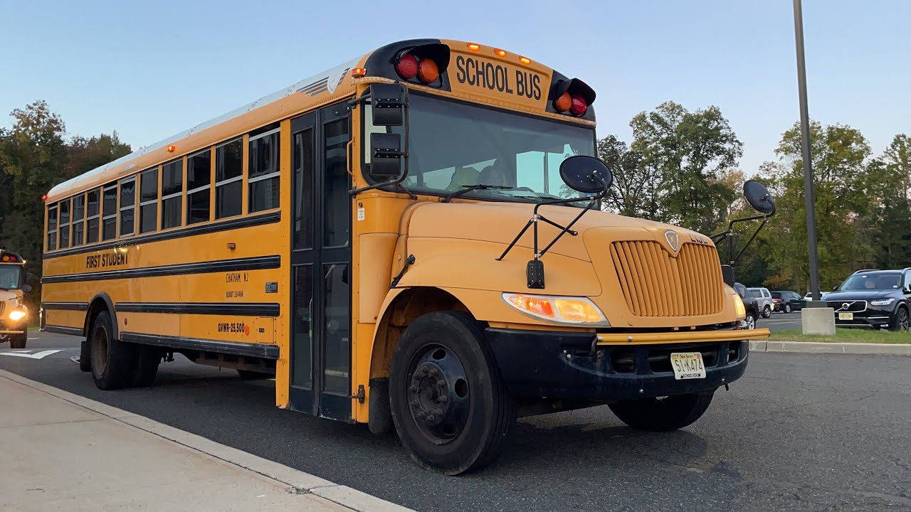 Bus 2132 - 2006 IC CE 200 - YouTube