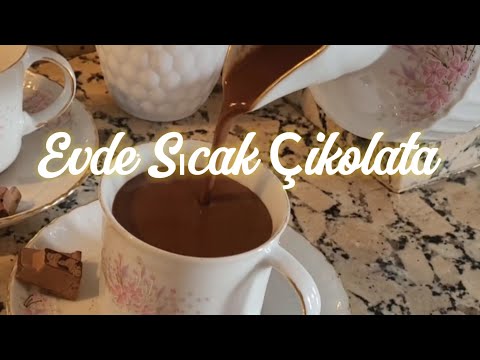 Evde Sıcak Çikolata Nasıl Yapılır ?