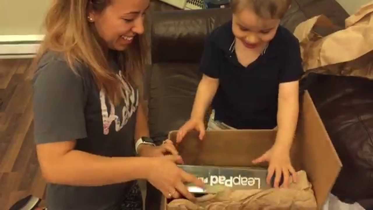 #LeapFrog Mom Ambassador Welcome Kit Unboxing - YouTube