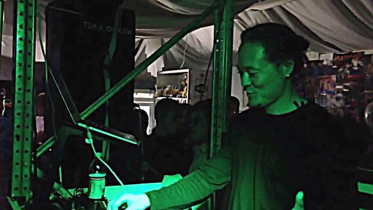 Oleg Pak @ Loonge plage 2013 - YouTube