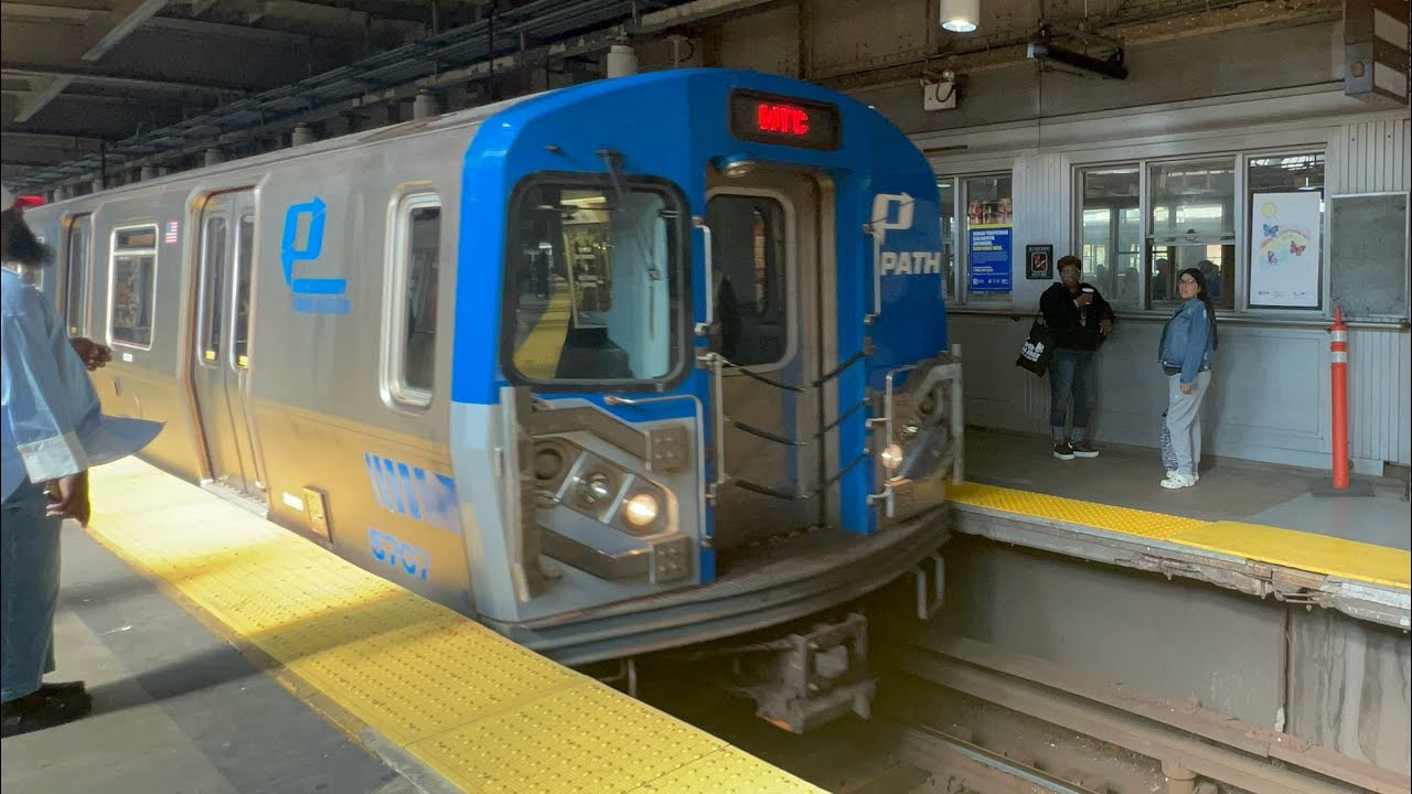 PATH Train entering Newark Penn Station to WTC - YouTube