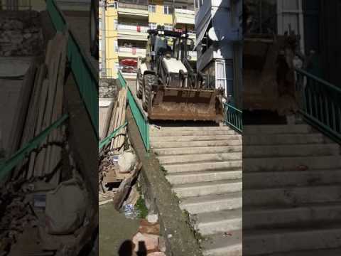 Oflu yaya yolunda demok raside çareler tükenmez zorlu işler ustası sıkıntı yok