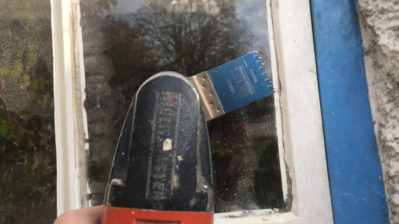 Removing old window putty sash window with multi Tool 21 November 2017 ...