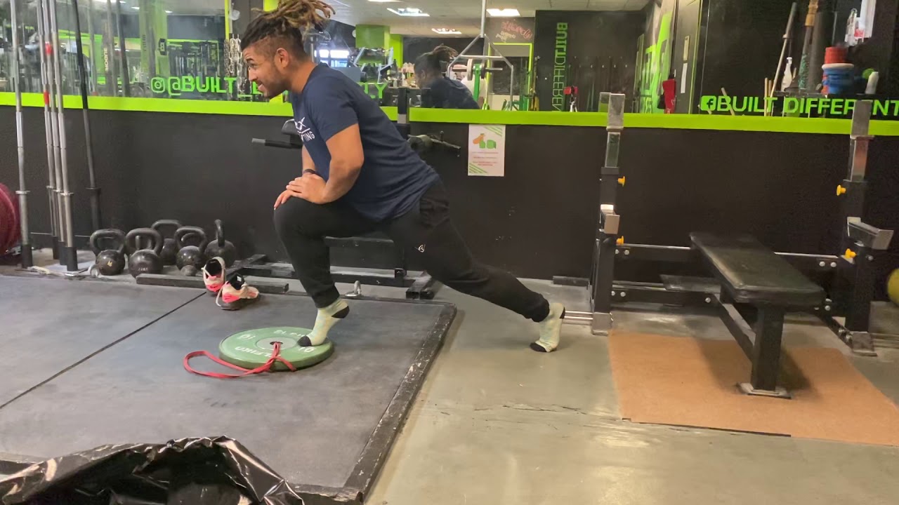 Split Squat Calf Raise - YouTube