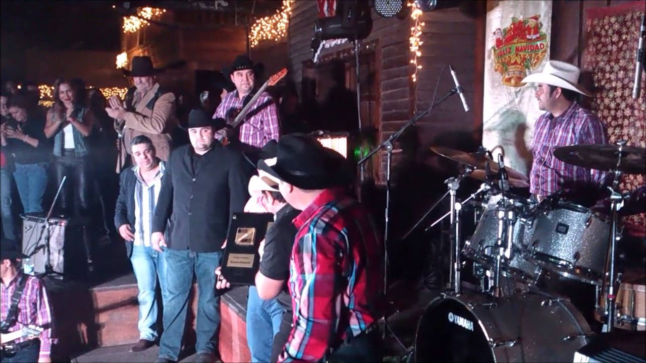 Emilio Entrevista y Presentacion Live Far West Rodeo Super Tejano Radio ...