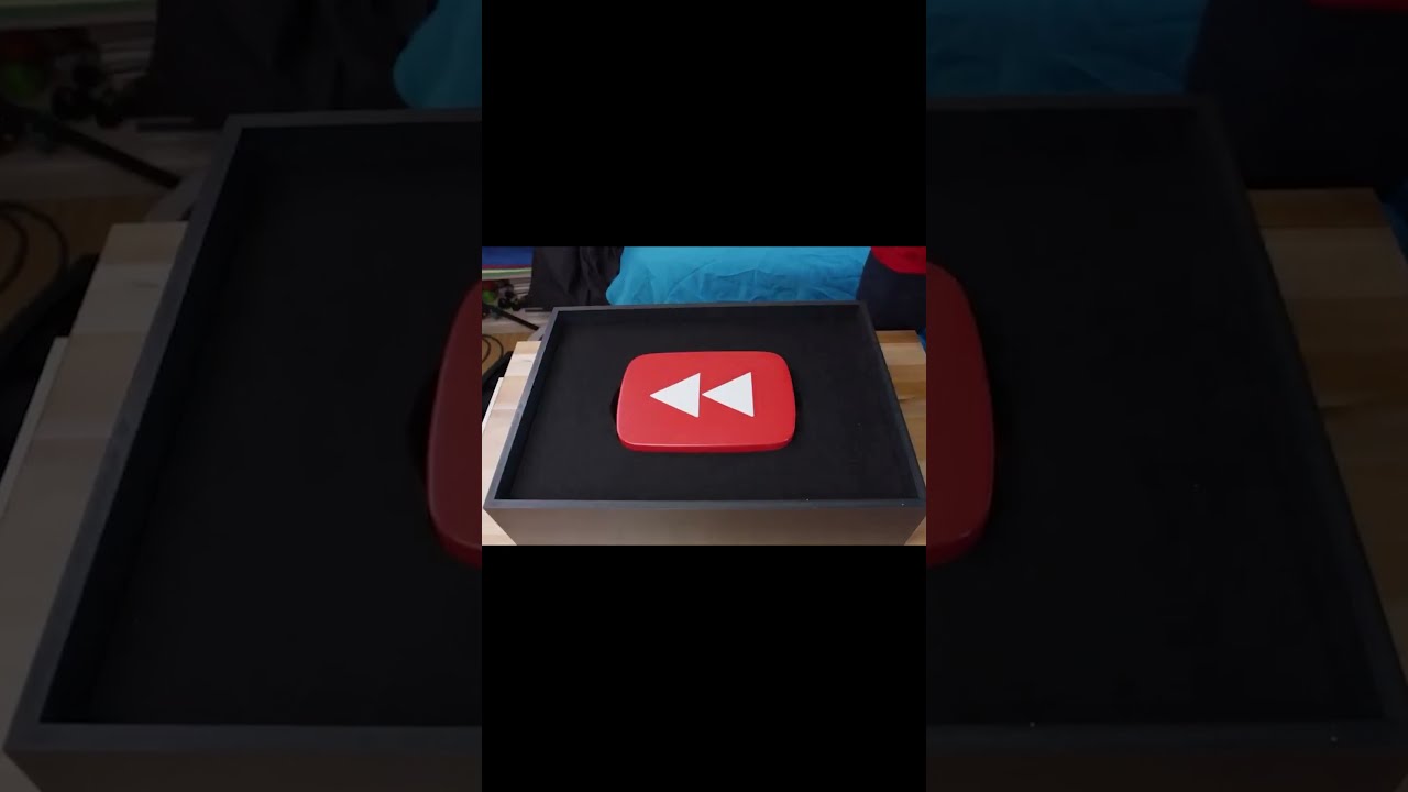 Here Is The YouTube Rewind Play Button! - YouTube