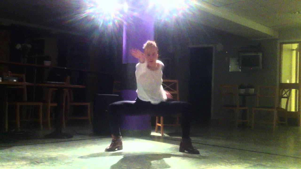 Anna Ninja freestyle solo at Urban Connection Tour - YouTube