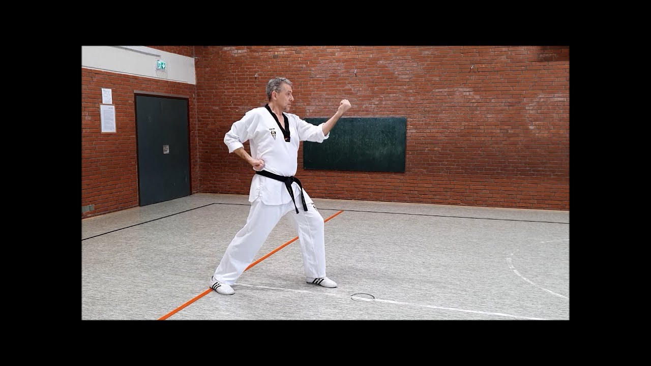 Kombinationen im Taekwondo - Batangson Makki + Olgul Dungjumok Ap Chigi ...