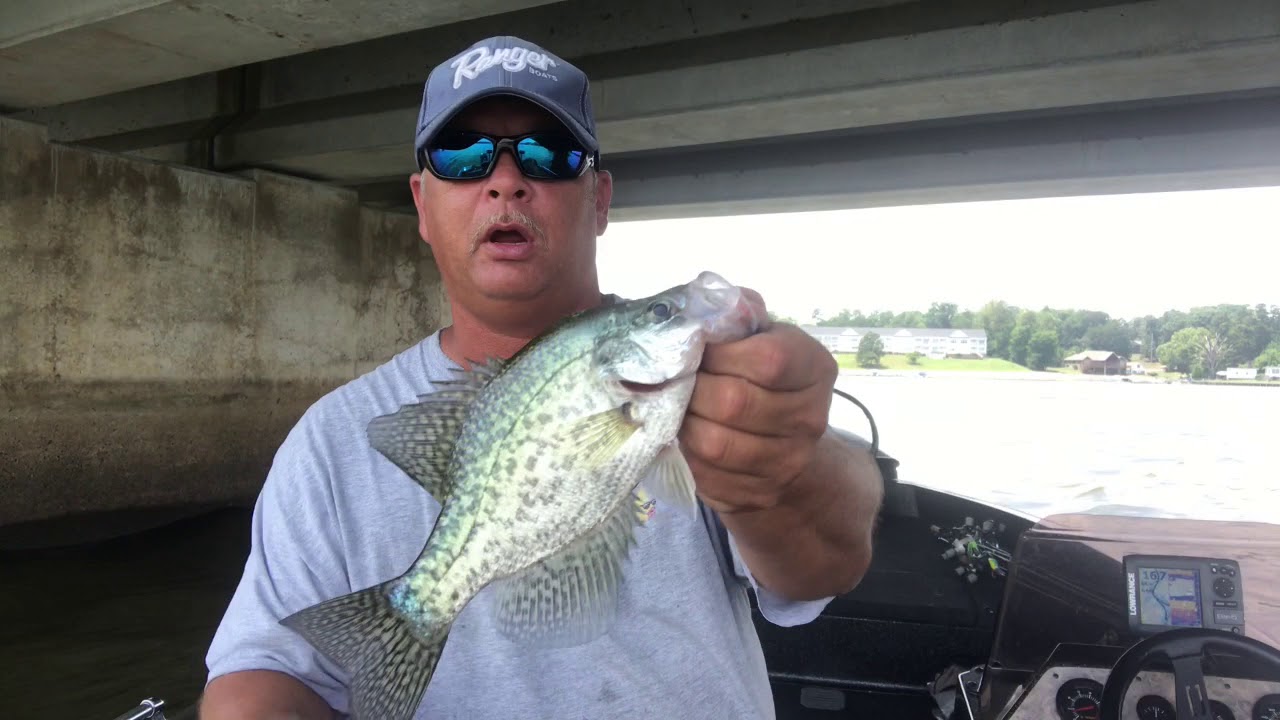 Crappie Fishing - I Had To STOP!! - YouTube