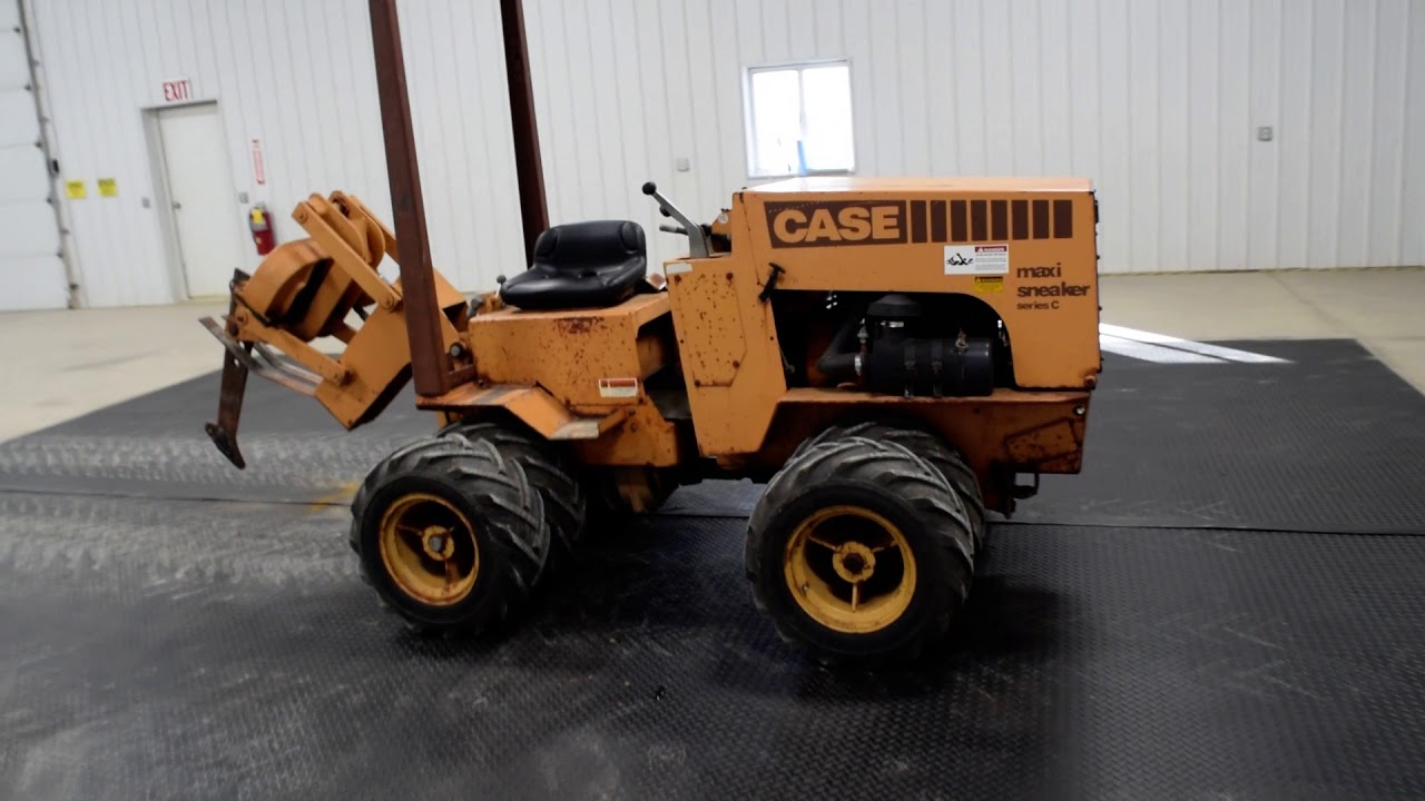 CASE MAXI SNEAKER Series C WALK-BESIDE VIBRATORY PLOW - YouTube