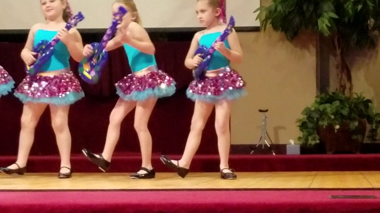 Selah Dance Recital May 2017 - Karas First Song - YouTube