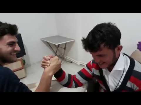 Bilek Güreşi Yaptık (Küfürlü) #BilekGüreşi