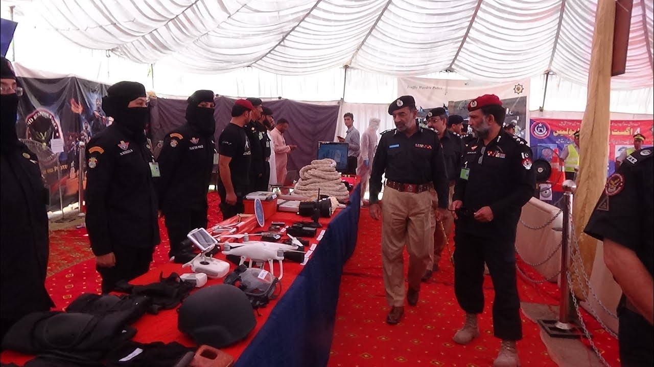 CORPS COMMANDER PESHAWAR AWARDED RS 5 Lakh TO KHYBER PAKHTUNKHWA POLICE ...