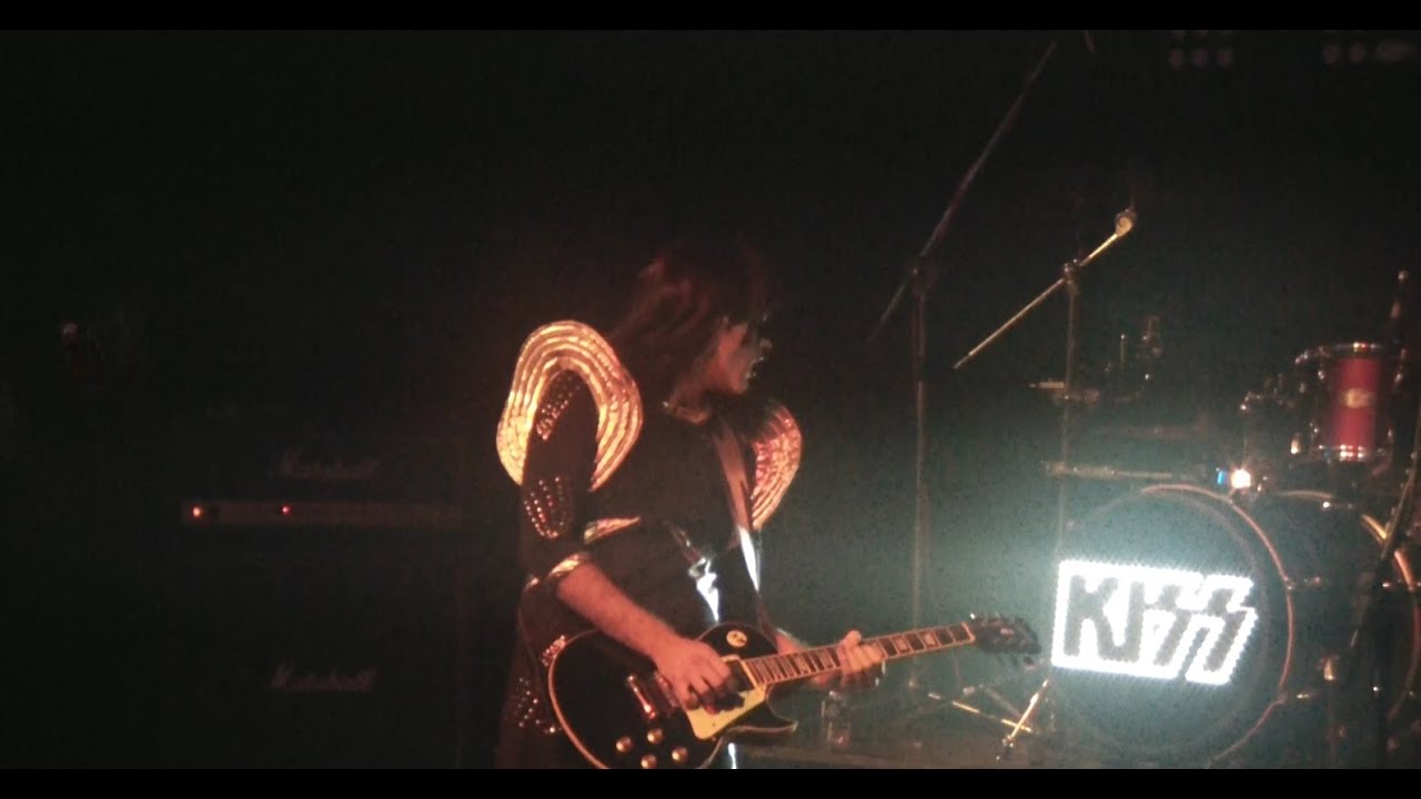 KISS ALIVE ! ROCKET RIDE - YouTube