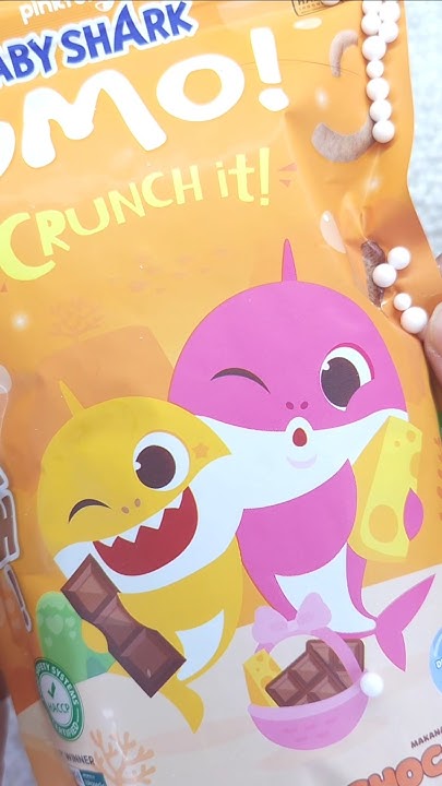 mencari dan menemukan jajanan snack baby shark di dalam butiran putih #jajanan #babyshark #omo ...