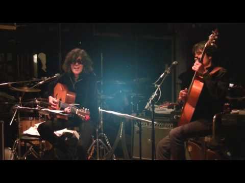 Tombe la neige / 雪が降る  par Paul Okada/ポール岡田  avec Yuji Hasegawa /長谷川友二　en 2017 à Tokyo